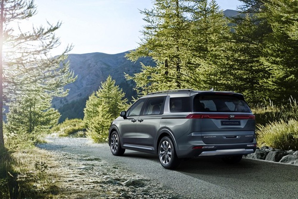 Kia revela quarta geração da Carnival: minivan está confirmada para o ...
