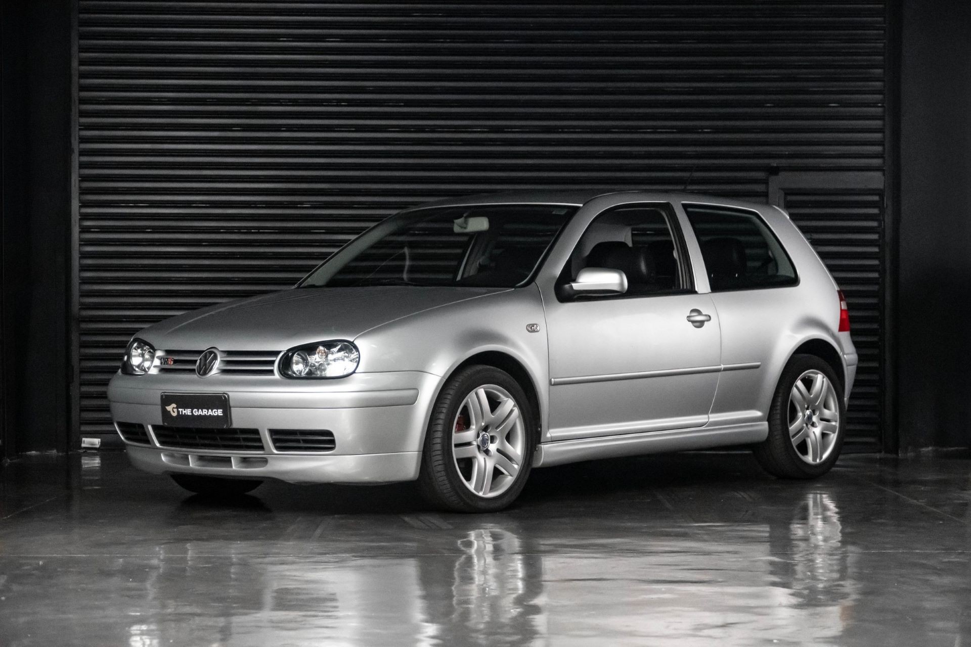 Achado usado: VW Golf GTI VR6 é versão esportiva rara a preço de Jetta GLI