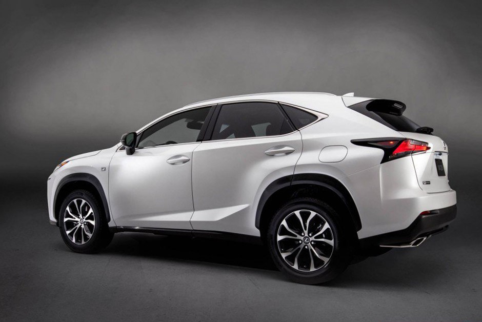 Lexus NX 200 será apresentado no Super Bowl
