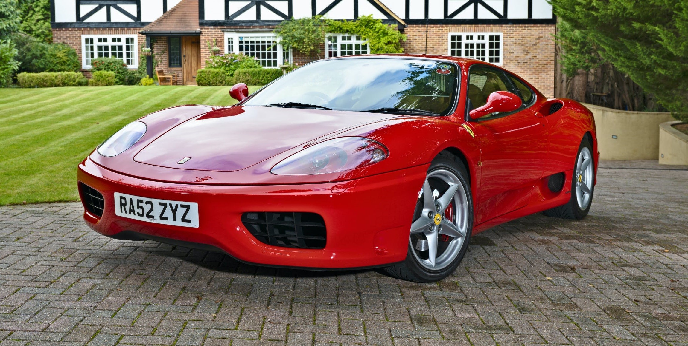 Colecionador de Ferrari, Eric Clapton coloca seu esportivo mais ...