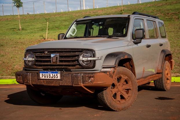 Autoesporte Carros: Tank 300