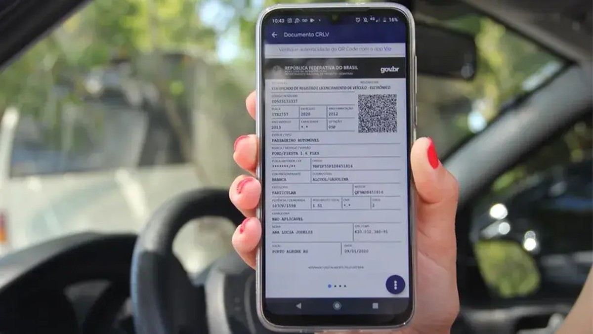 CRLV digital: como emitir o documento do carro pelo celular em 2024