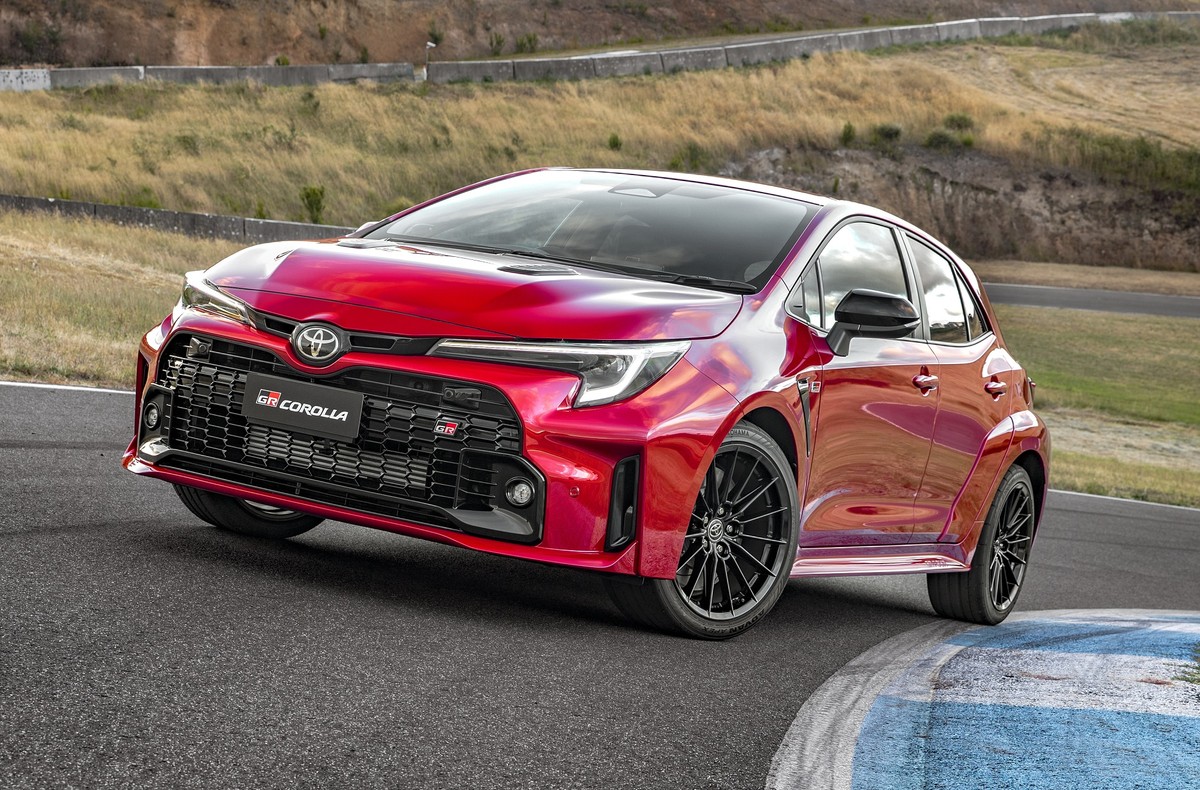 Toyota Corolla GR de 300 cv chegará ao Brasil por R$ 455 mil, dizem ...