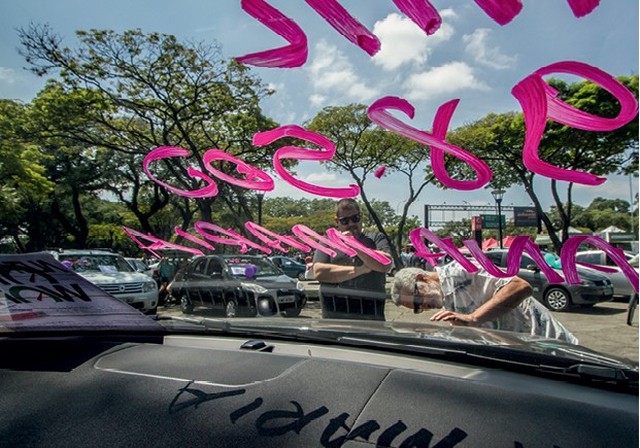 Troca com troco: vale a pena pegar um carro usado mais barato?