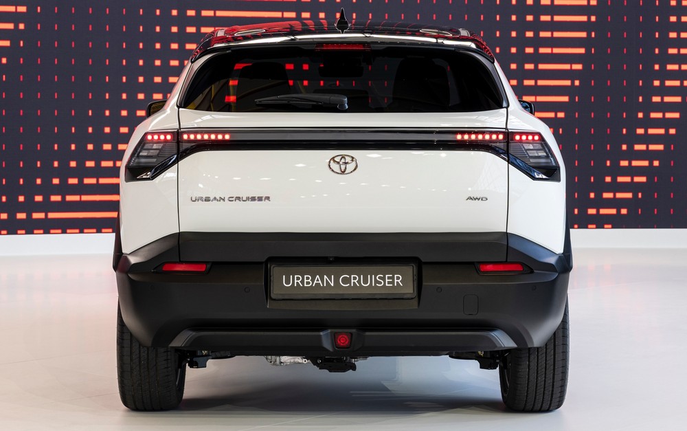 Toyota Urban Cruiser é 'Yaris Cross elétrico' com nuances de VW Tera