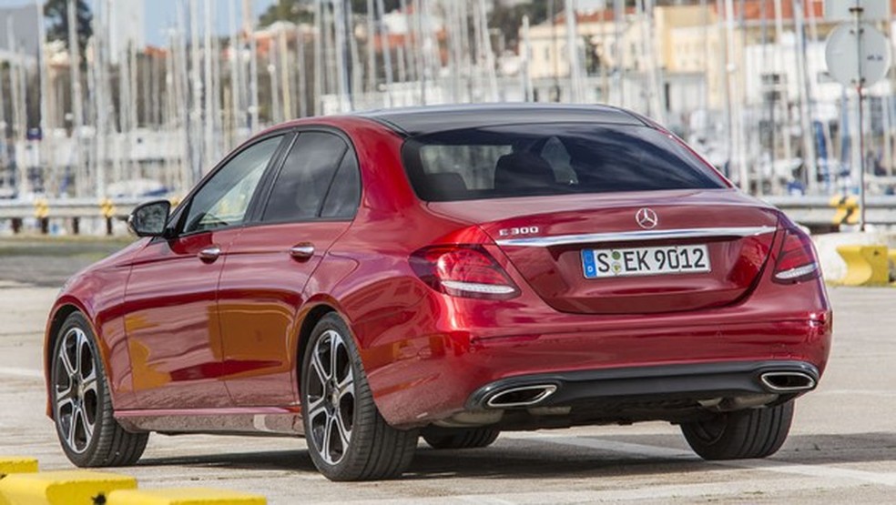 Avaliação: Mercedes-Benz E 300