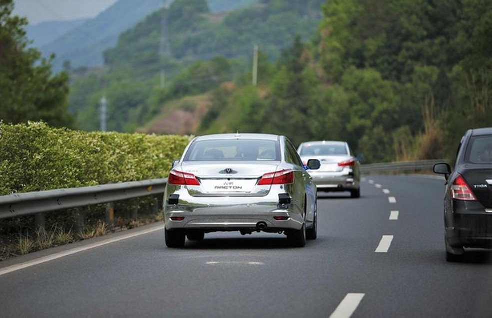 Veículo autônomo chinês roda dois mil km em teste