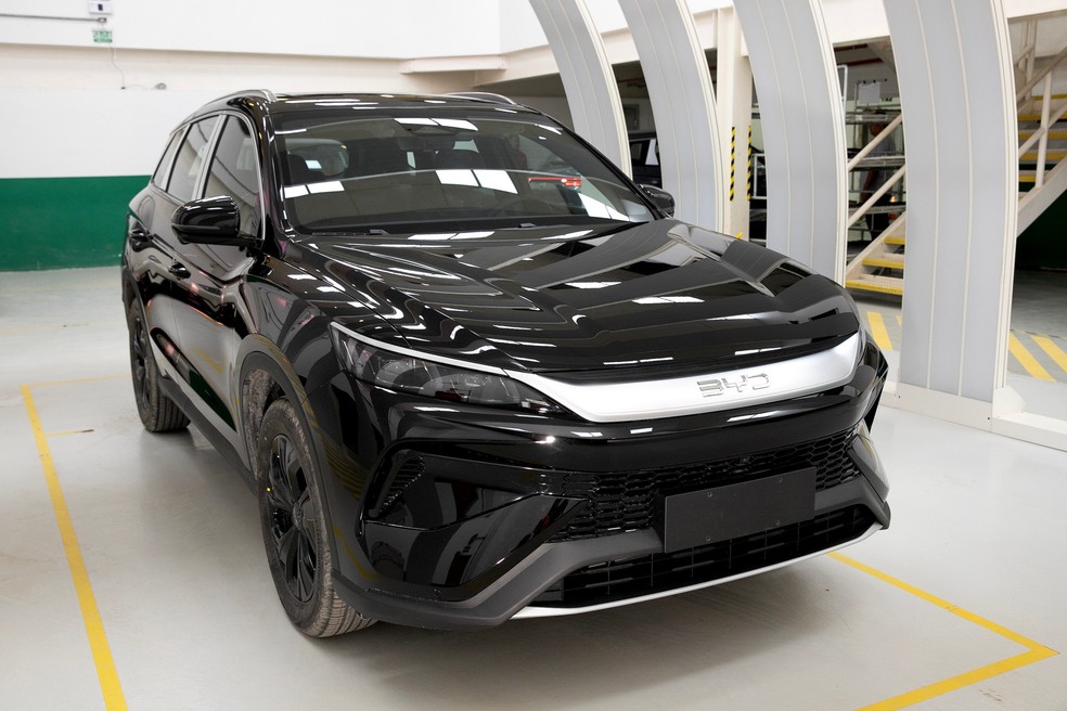 Novo BYD Song Pro chega ao Brasil em junho com motor híbrido plug-in flex
