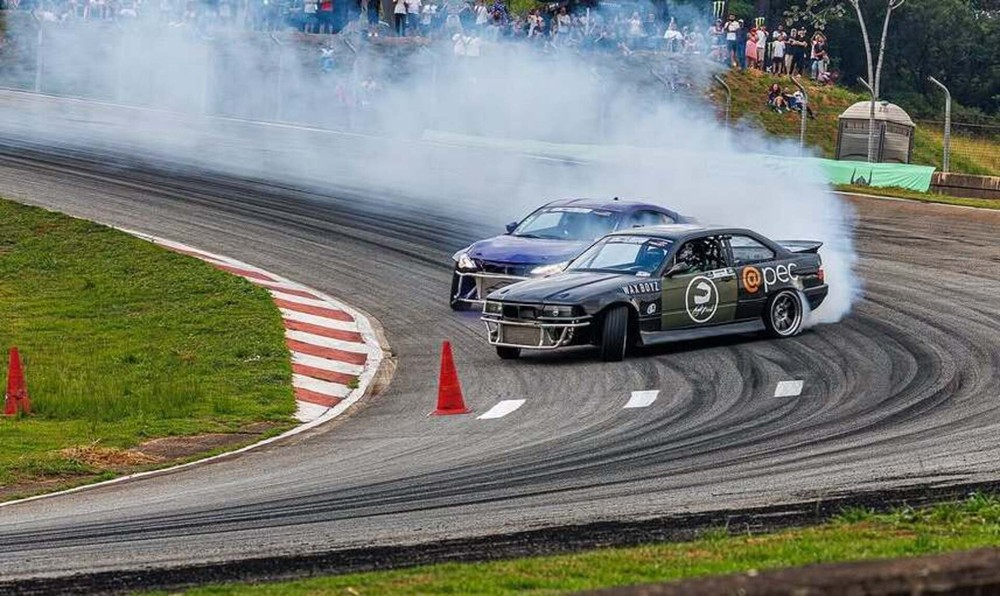 Bandeja de drift é vendida livremente na internet; será que é ilegal?