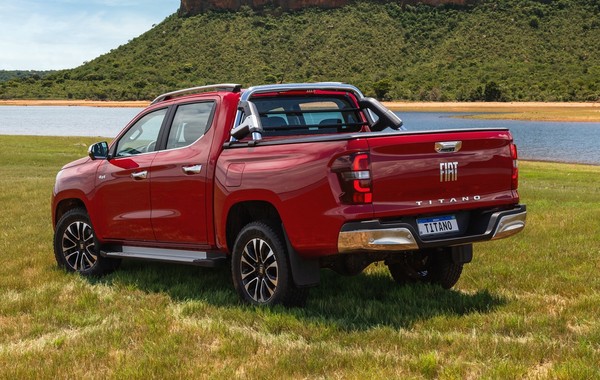 Teste: Fiat Titano consegue ser melhor do que Hilux e Ranger?