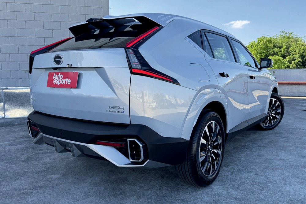 Teste: GAC GS4 Elite é SUV híbrido com receita Toyota para fazer 15 km/l
