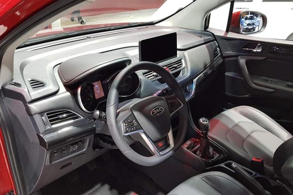 Jac T50 ganha seu terceiro facelift no Salão de Xangai