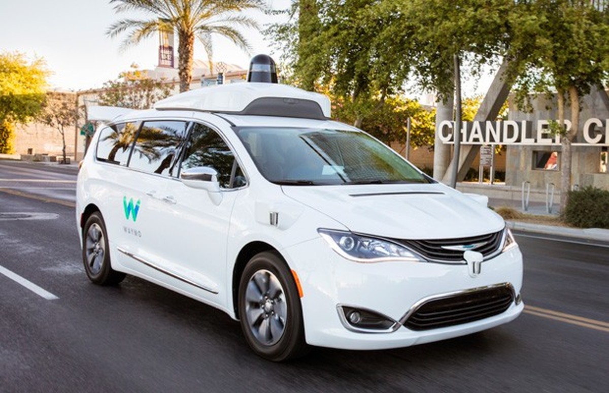 Waymo compra “milhares” de minivans autônomas da FCA