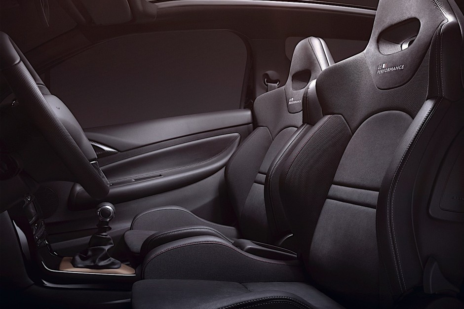 DS3 e DS3 Cabrio ganham facelift