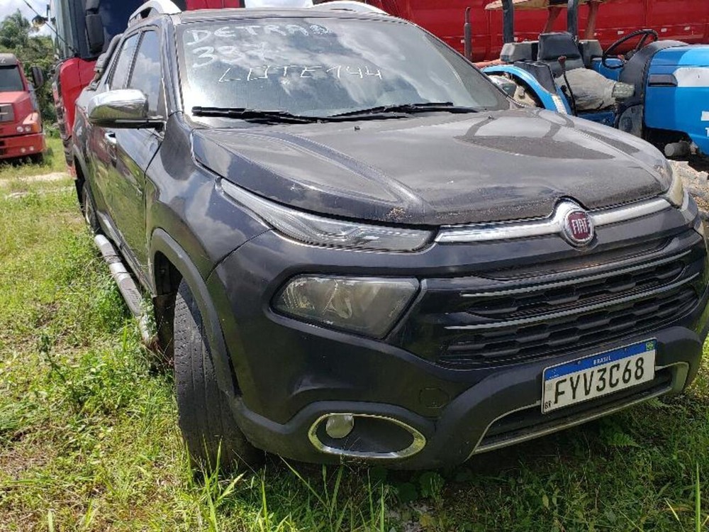 Leilão do Detran tem mais de 260 carros e lances começam em R$ 2.600