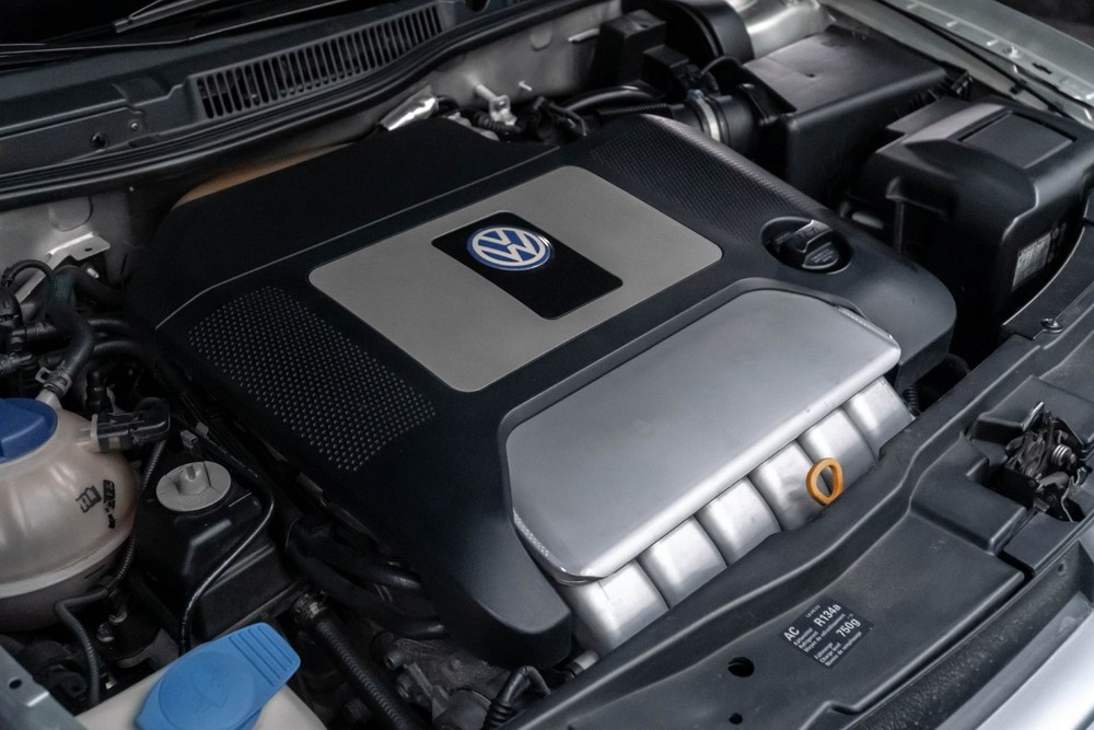 Achado usado: VW Golf GTI VR6 é versão esportiva rara a preço de Jetta GLI