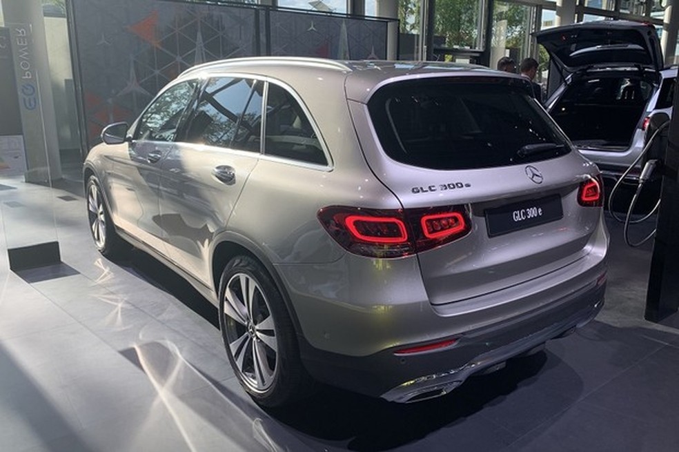 Mercedes confirma AMG GLB 35 e os renovados GLC e GLE no Salão de Frankfurt