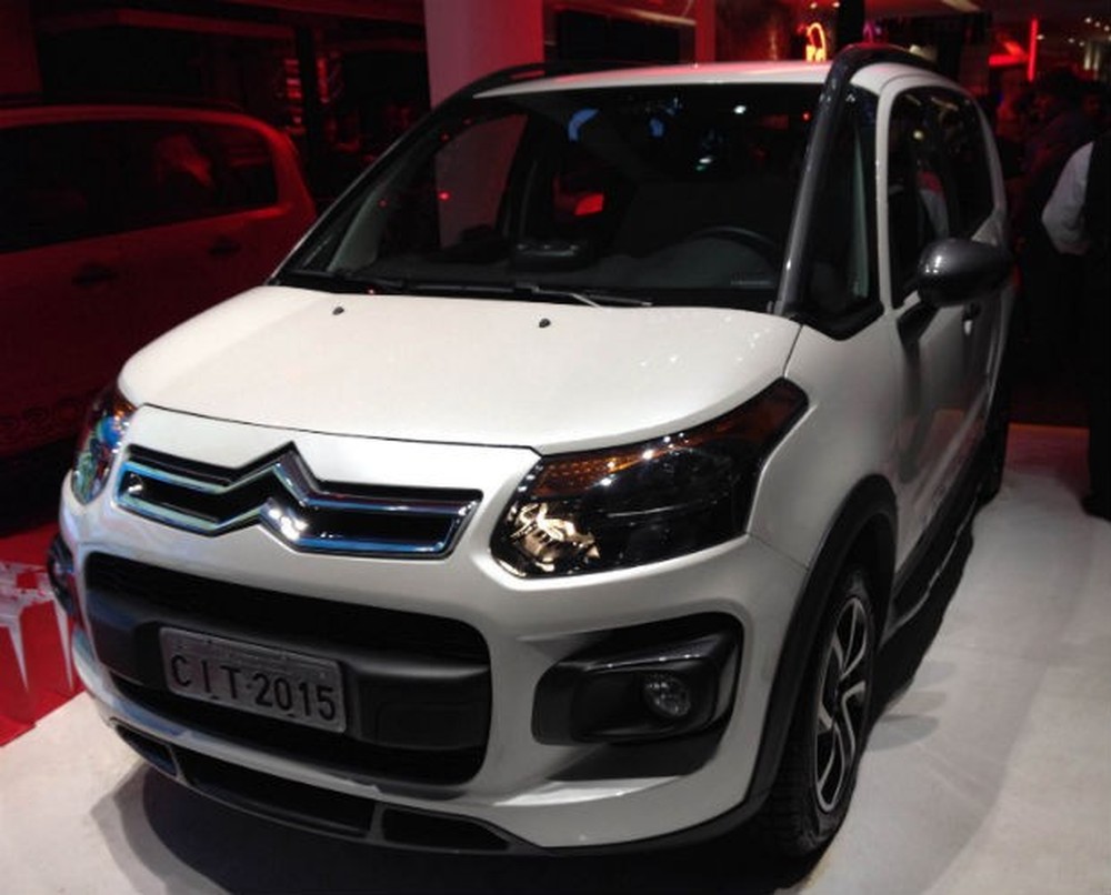 Citroën C3 ganha três novas versões na linha 2015