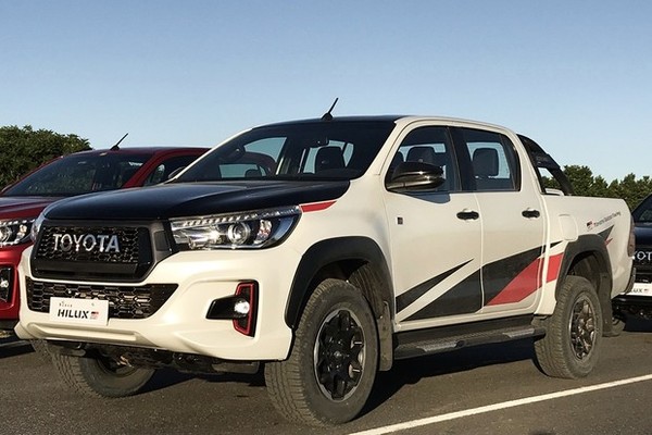 Teste: Toyota Hilux GRS surpreende no offroad