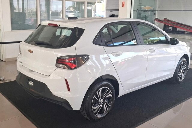 Chevrolet Onix Eco: versão a etanol é encontrada por menos de R$ 100 mil