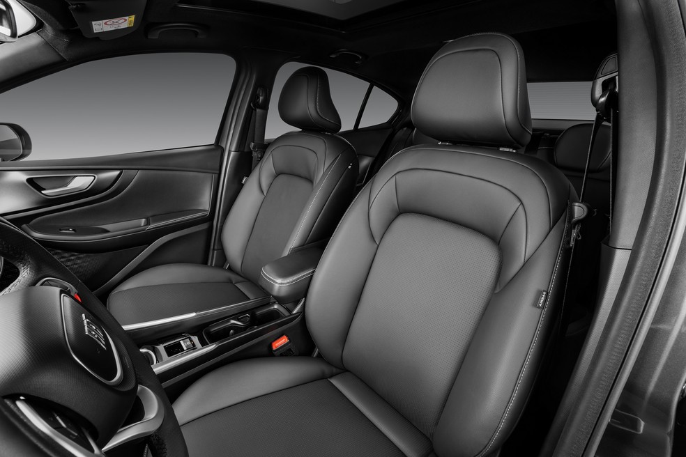 Teste: Fiat Fastback 2026 muda para encarar Nivus e impedir 'Efeito Tera'