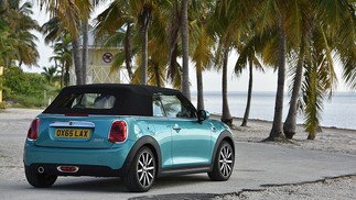 Nova geração do Mini Cooper conversível é revelada