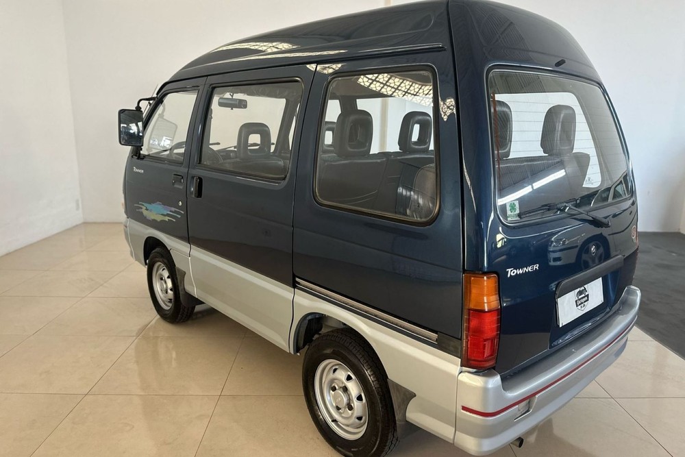 Achado usado: Asia Towner, o ‘carro do hot dog’, à venda por R$ 40 mil