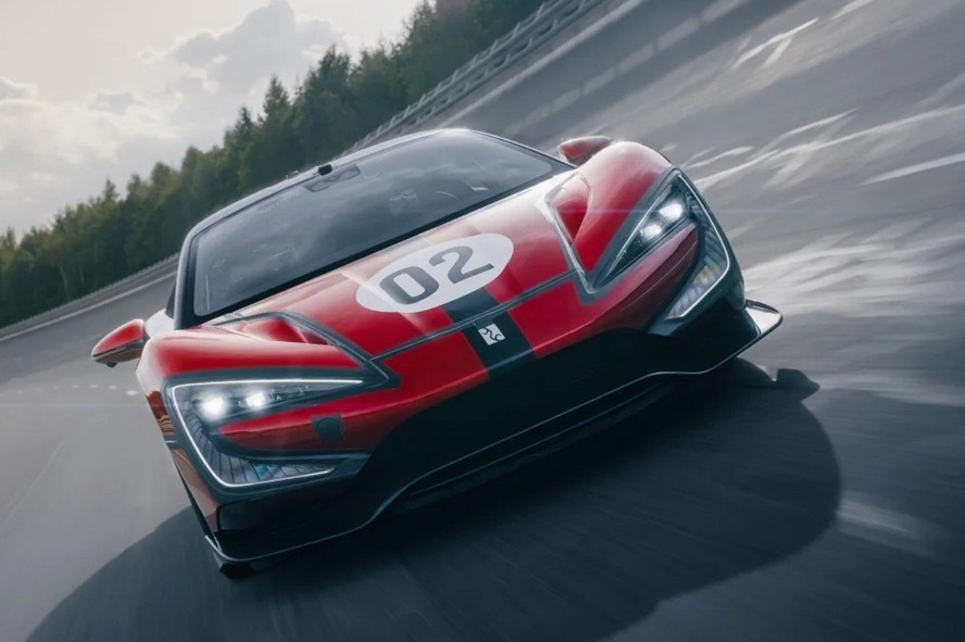 BYD elétrico bate 496 km/h e supera Bugatti como carro mais rápido do mundo