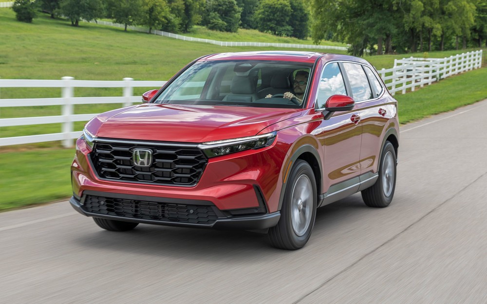 Honda CR-V 2024 terá missão de popularizar combustível caro que ninguém usa