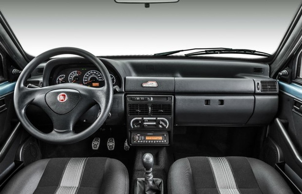 Série especial do Fiat Mille chega às lojas por R$ 31.200
