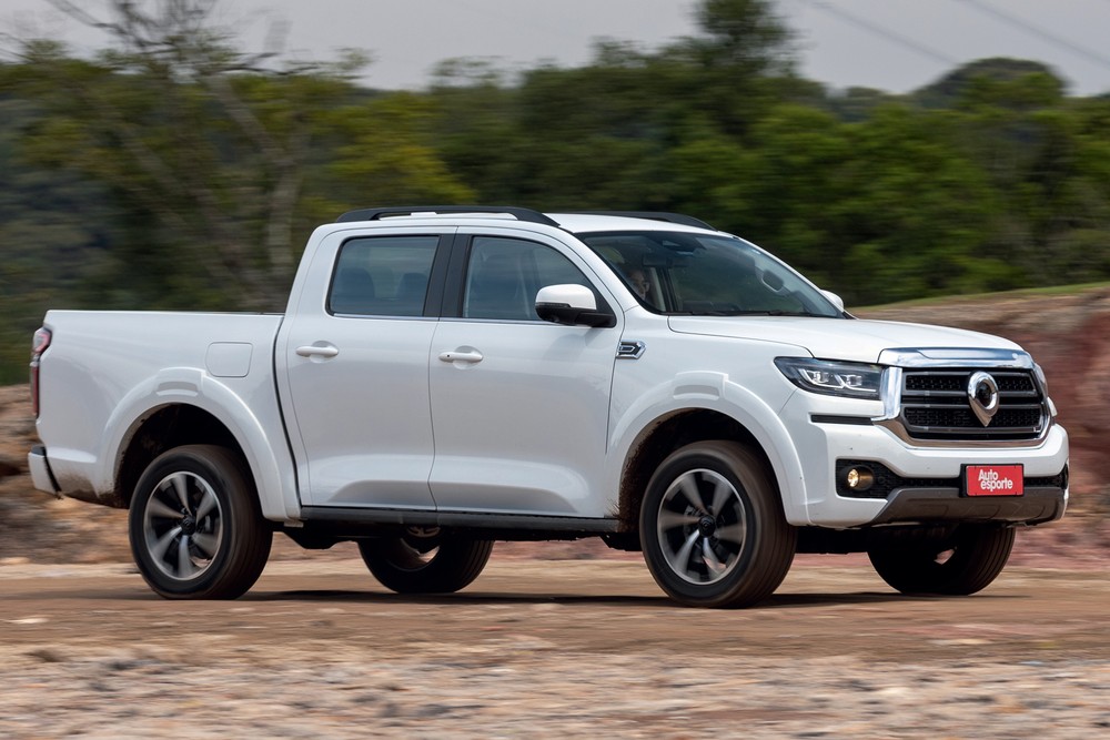 GWM Tank 300 2027 é híbrido plug-in flex e estreia no Brasil por R$ 342 mil