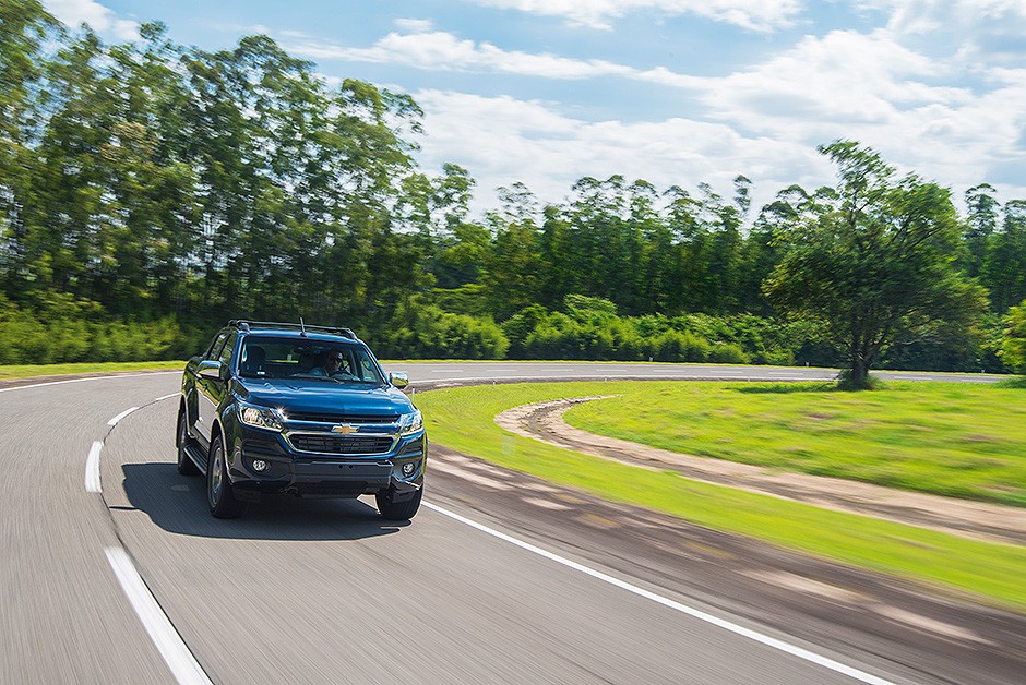 Chevrolet S10 2017 chega reestilizada e com novos equipamentos