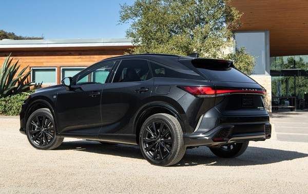 Lexus RX 500h é um SUV híbrido apimentado, mas bebe mais que o Corolla ...