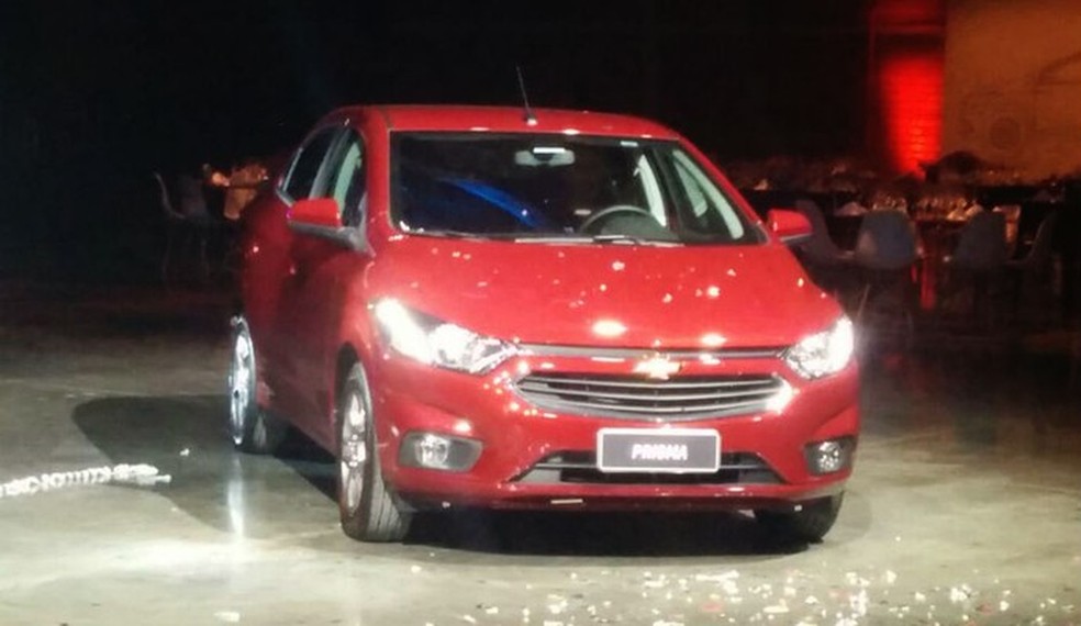 Chevrolet Onix e Prisma reestilizados são oficialmente apresentados