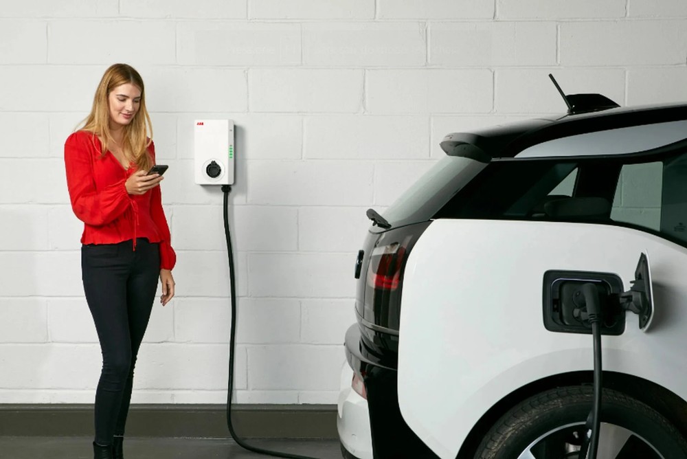 Carregador de carro elétrico: o que saber antes de instalar um em casa