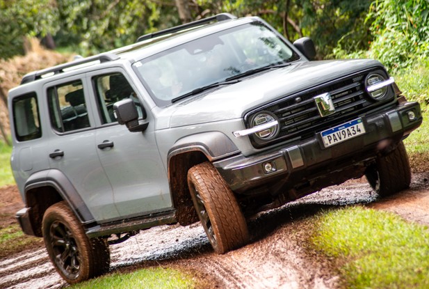 Autoesporte Carros: Tank 300