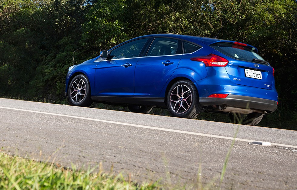 Ford Focus reestilizado ganha mais equipamentos e mantém preços