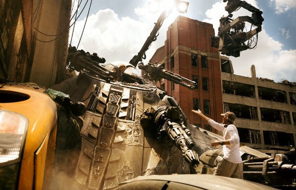 Explosões, carros e Autobots: veja o primeiro trailer de Transformers 5