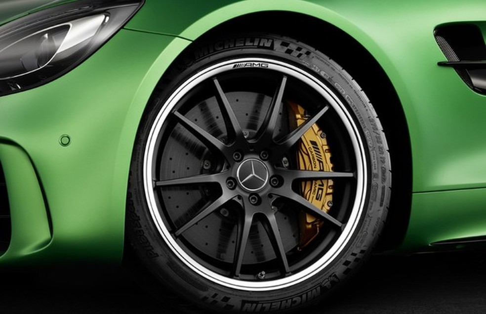 Mercedes-AMG GT R é o diabo verde!