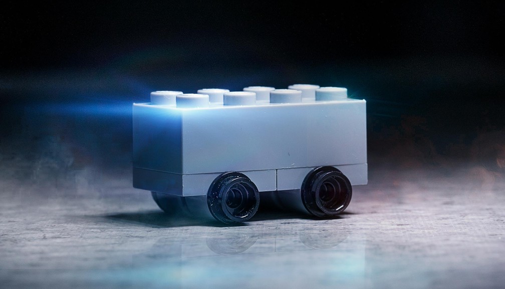 Lego brinca e cria próprio 'Tesla Cybertruck'