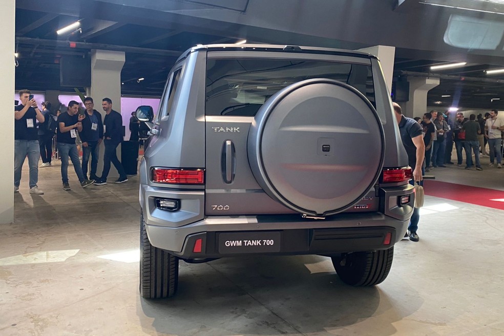 GWM revela SUV gigante Tank 700 e van de luxo Wey G9 Max