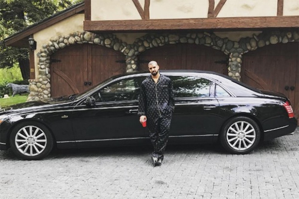 De Lamborghini a Boeing: conheça as supermáquinas do rapper Drake