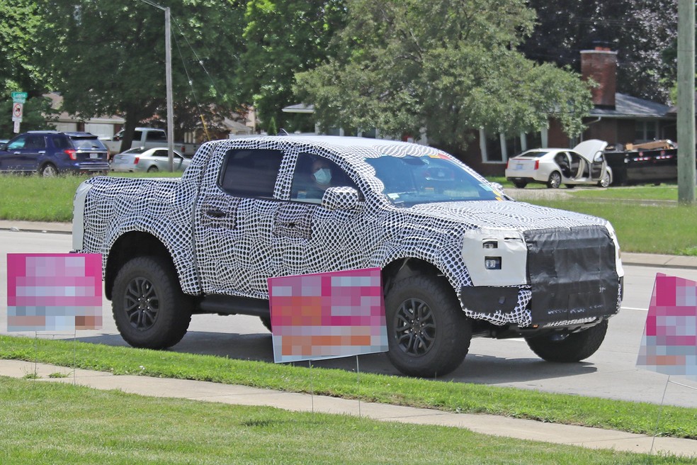 Flagra: Nova Ford Ranger Raptor terá motor V6 biturbo