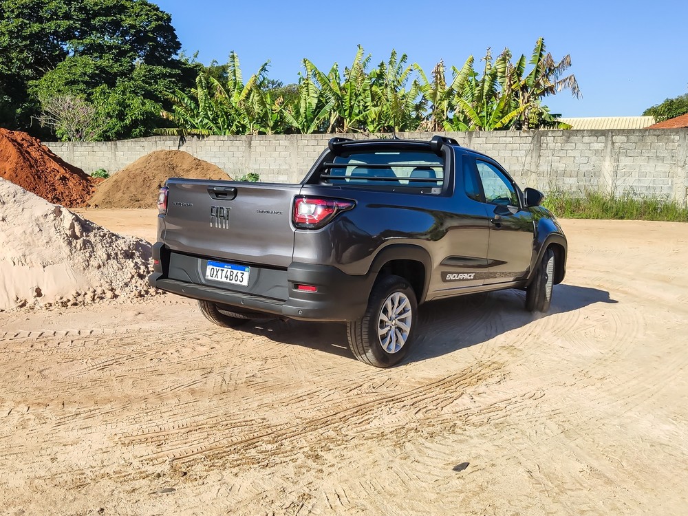 Nova Fiat Strada Endurance x Fiat Strada Hard Working: comparativo