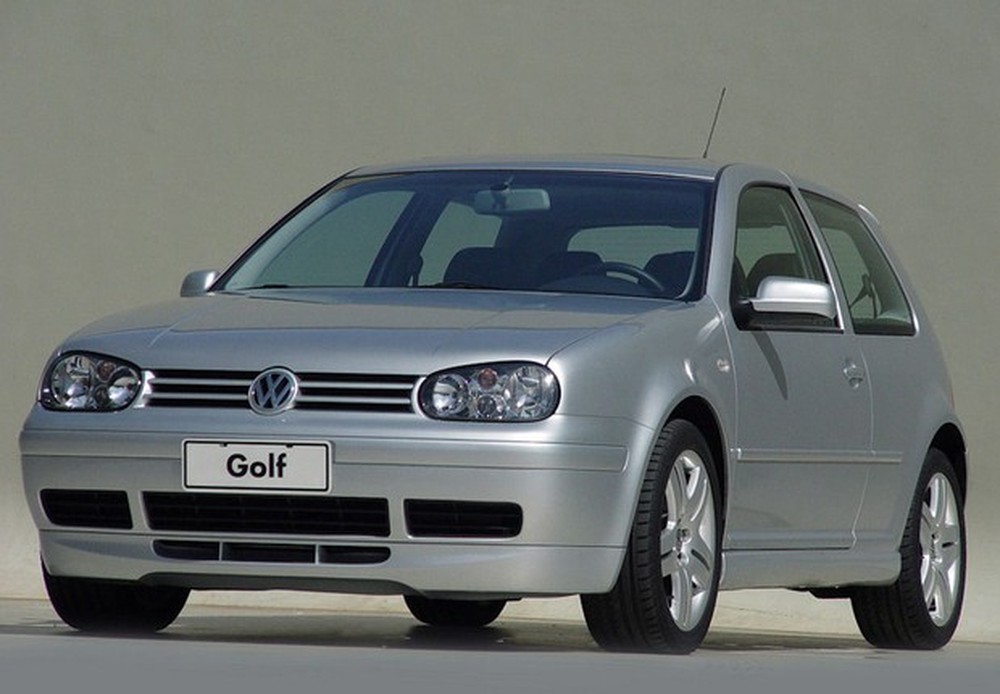 Clássico do dia: Volkswagen Golf GTI VR6 2.8