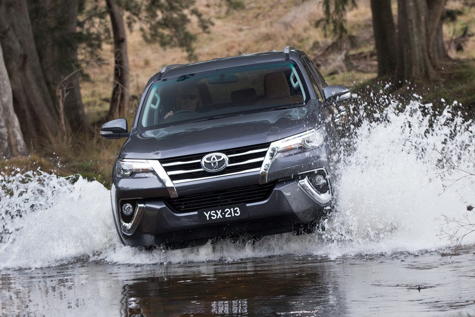 Toyota revela nova geração do SW4