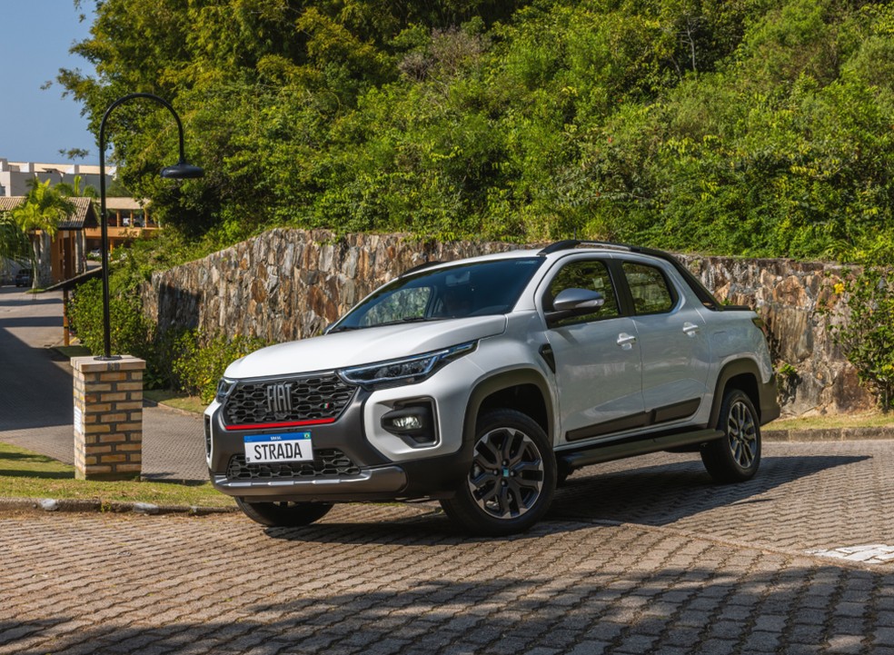 Fiat Strada Ranch usa chapéu de cowboy, mas é garota da cidade; leia o ...