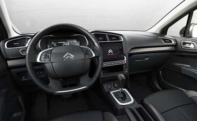Depois de flagra, Citroën revela mais detalhes do novo C4 Lounge