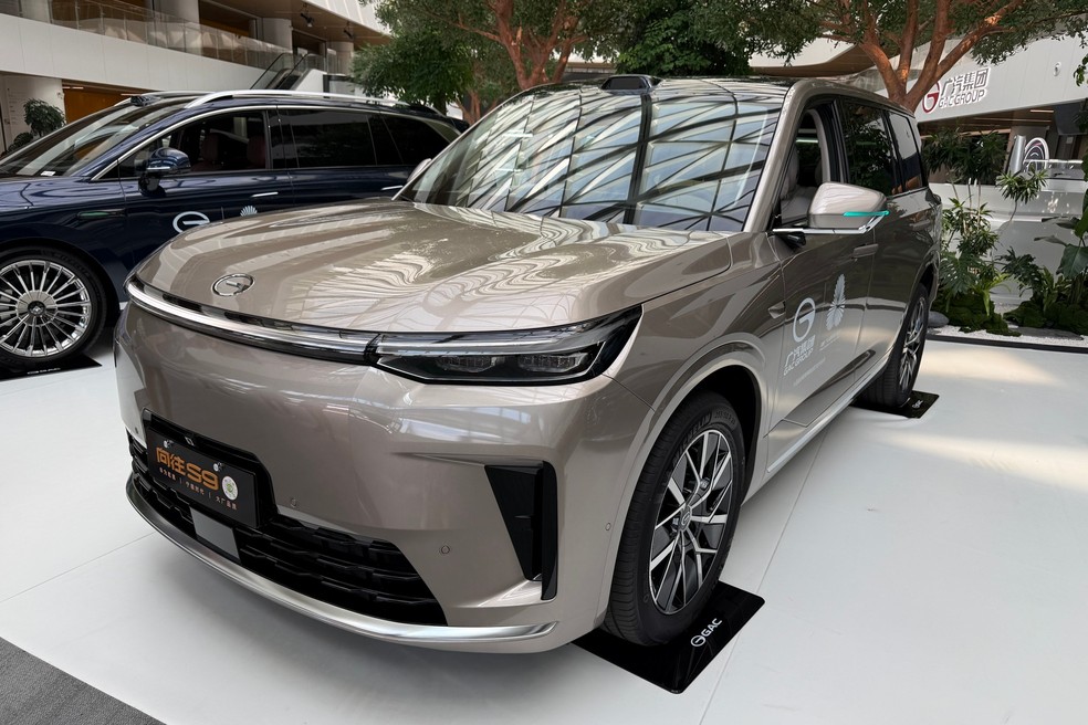 GAC confirma rival do BYD Dolphin e outros 2 lançamentos no Brasil em 2026