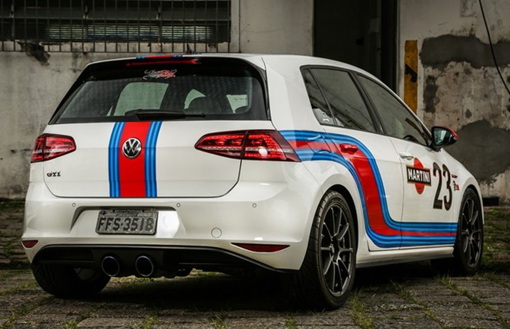 Adesivos são alternativa prática para deixar o carro com visual exclusivo